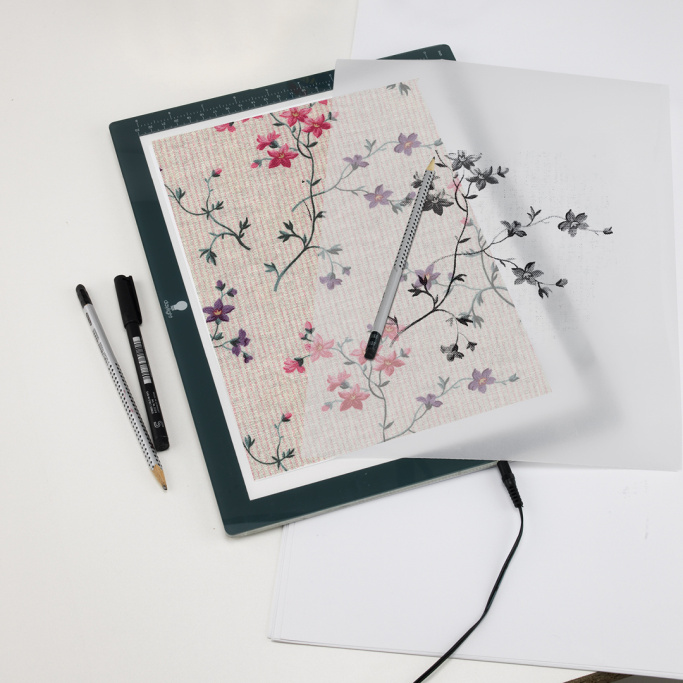 Guide to Lightboxes – Buying Tips & Usage | Pen Store